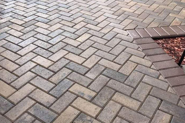 Concrete Block Cutting: Split Face vs Saw Cut