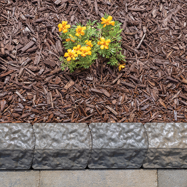 MM Concrete | Curb