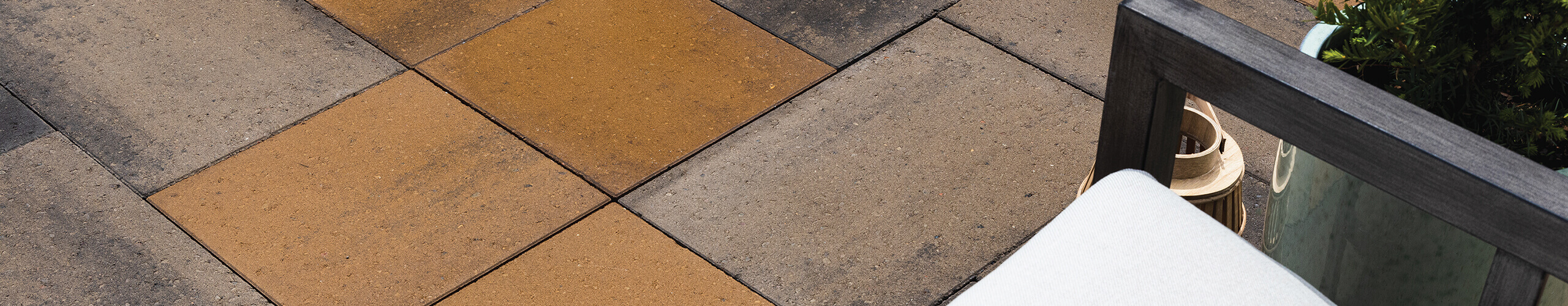 MM Concrete | Holland Plaza