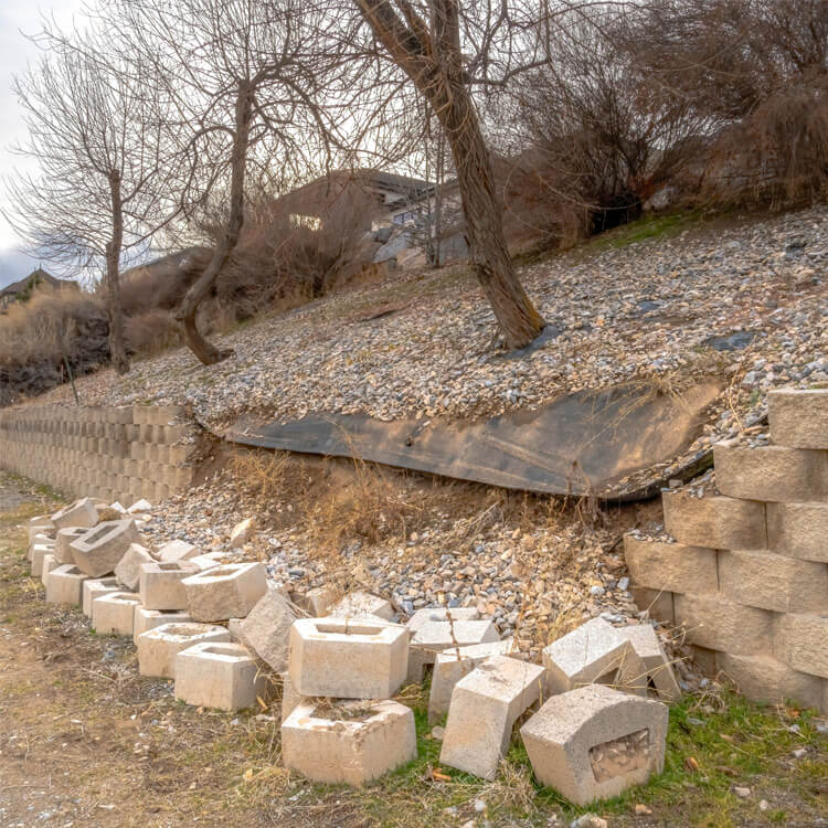 RETAINING WALL DRAINAGE: WHY IT MATTERS AND HOW TO DO IT RIGHT